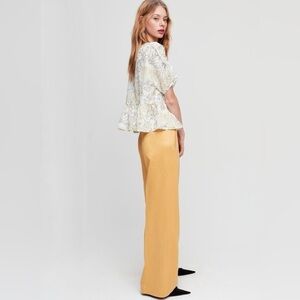 Wilfred | Tops | Aritzia Wilfred Macee Blouse Butter Yellow Peplum Top ...